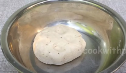 Crispy Mini Matar Kachori Recipe | How to make Matar Kachori | Easy ...