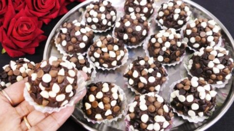 Choco Chips Ladoo Recipe | How to make Chocolate Laddu at Home ...