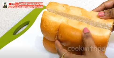 Crispy Cheesy Pav Recipe | How to make Crispy Cheesy Pav | Cheese Pav ...