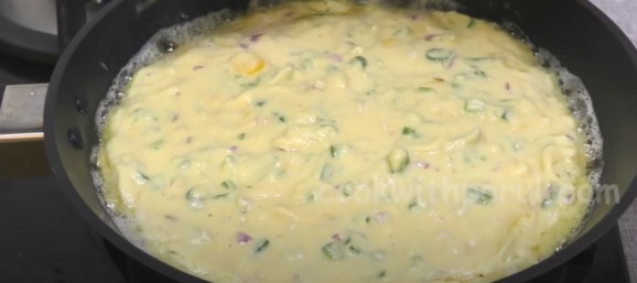 Moonglet Recipe | How to make Moonglet at Home | Moong dal Omelette ...