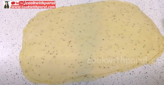 Layered Mathri Recipe | How to make Layered Mathri at Home | Easy ...