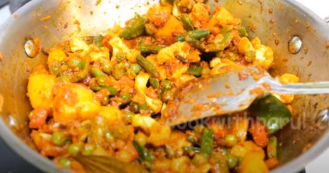 Easy Mix Veg Recipe | How to make Mix Veg at Home | Mix Vegetable Curry ...