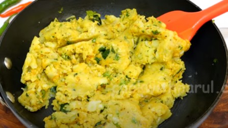 Bread Roll Pakora Recipe | How to make Bread Roll Pakora | Bread Aloo ...