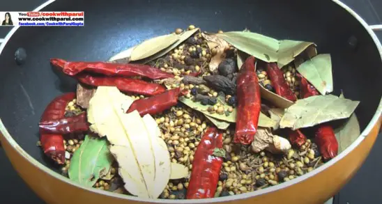 Chana Chole Masala Powder Recipe | How to make Chana Chole Masala ...