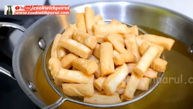 Shakkar Para Recipe | Shakkarpara Ki Recipe | Shakkarpali Recipe - Cook ...