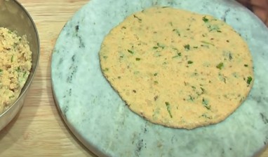 Aloo Sooji Masala Roti Recipe | How to make Aloo Sooji Paratha at Home ...