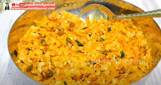 Roasted Poha Chivda Recipe | How to make Roasted Poha Chivda | Thin ...