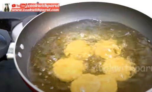 Khasta Suji Mathri Recipe | How to make Suji Mathri at Home | Rava ...