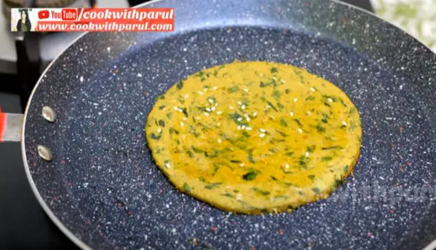 Bajra Methi Dhebra Recipe | Bajra Dhebra Recipe | How to make Bajra ...