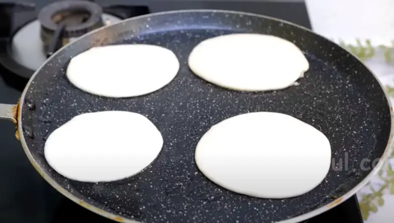 Mini Atta Pizza Recipe | Liquid Dough Pizza Recipe | How to make Wheat ...