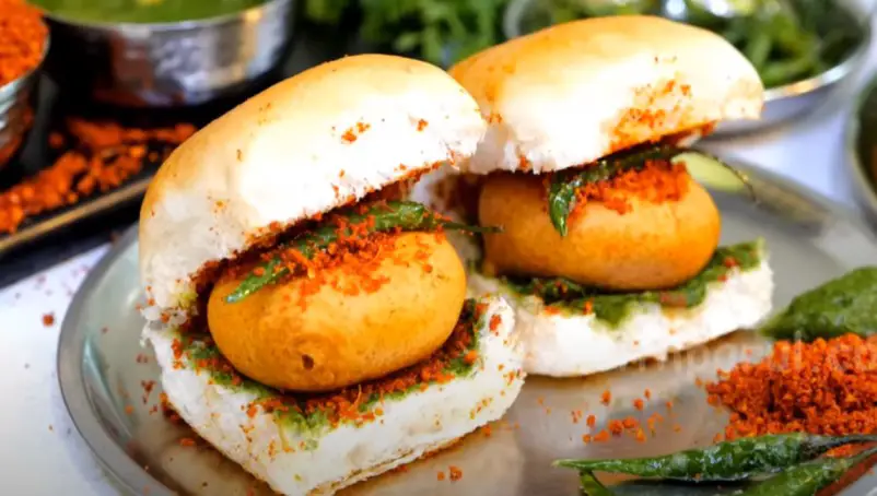 Vada Pav Recipe (Mumbai Street Style) | How to make Vada Pav at Home ...